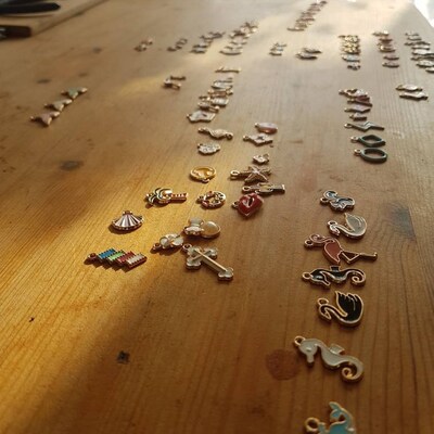 Assorted Variety 100pcs Color Enamel Charms Charms in Bulk for ...