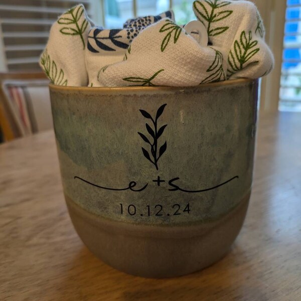 Bunny Rabbit Pot Hugger for Flower Pot Gardening Gifts Unique Outdoor ...