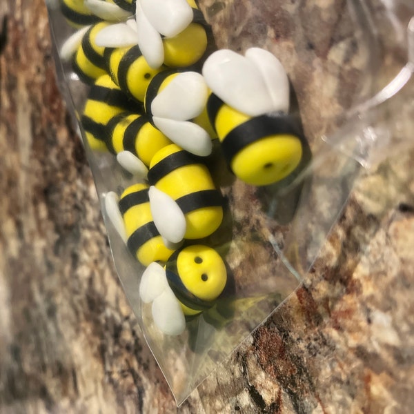 Fondant / Gum Paste Bees Cake or Cupcake Topper. Edible Bees Decoration ...