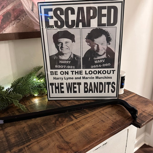 Home Alone the Wet Bandits Harry and Marv Wanted Escaped Flyer Poster ...