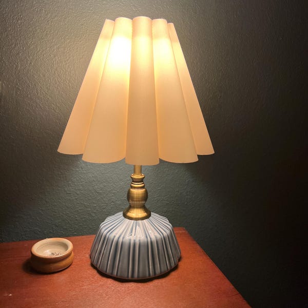 Small Wooden Pleated Table Lamp, Fabric Shade 110-240V for Bedroom ...