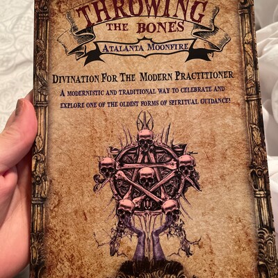 Throwing the Bones Book & Kit 129 Pgs and 15 Pc Learn to Throw the ...