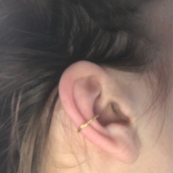 ASTM F136 Titanium Conch Hoop, Tiny Pyramid Conch Hoop, 10mm Hoop, 11mm ...