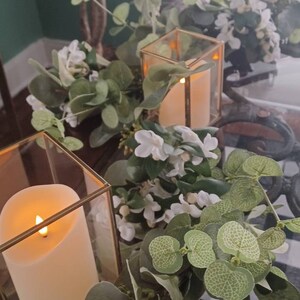 30 Variegated Green Salal Leaf Spray, Tall Greenery Stems, Artificial ...