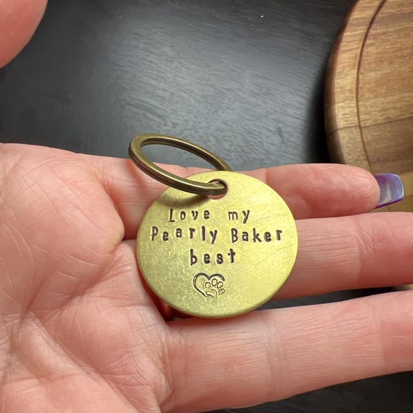 Loose Lucy Keychain - Etsy