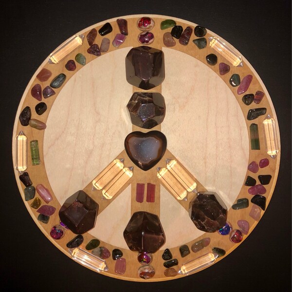 Peace Crystal Grid - Peace Sign Crystal Grid - Altar Decoration - Etsy