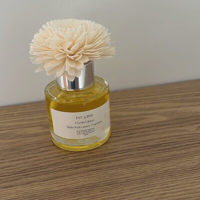 Black Matt Luxury Reed Diffuser With Flower 100ml/ Highly - Etsy