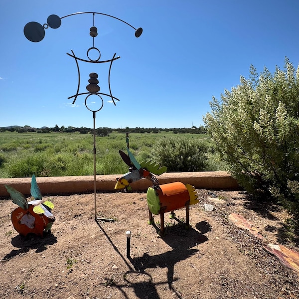 Garden Art Kinetic Wind Sculpture | Large Yard Art Metal Garden Decor ...