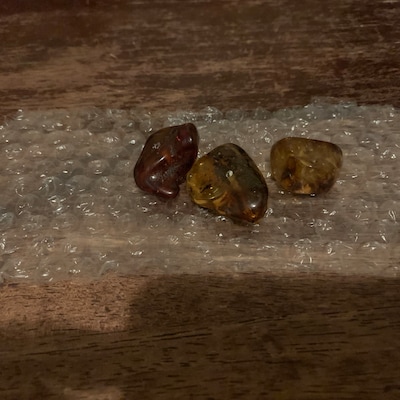 Tumbled Stone of Genuine Baltic Amber / 1 Piece Average Weight 2g to 3g ...