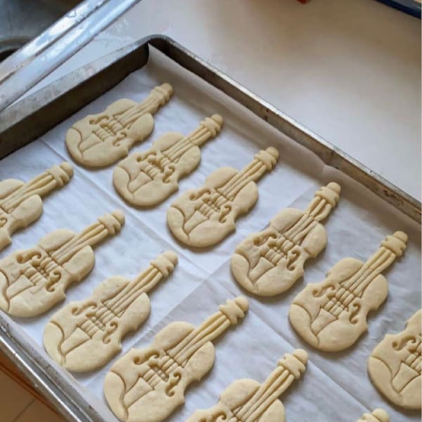Violin Cookie Cutter: Musical Instrument Design for Musicians ...