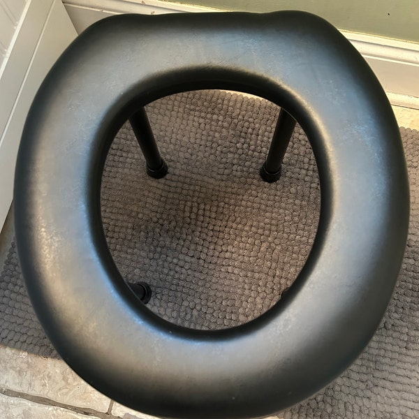 Big Rim, Portable Cushioned Rim Seat - Queening Chair - Facesitting ...