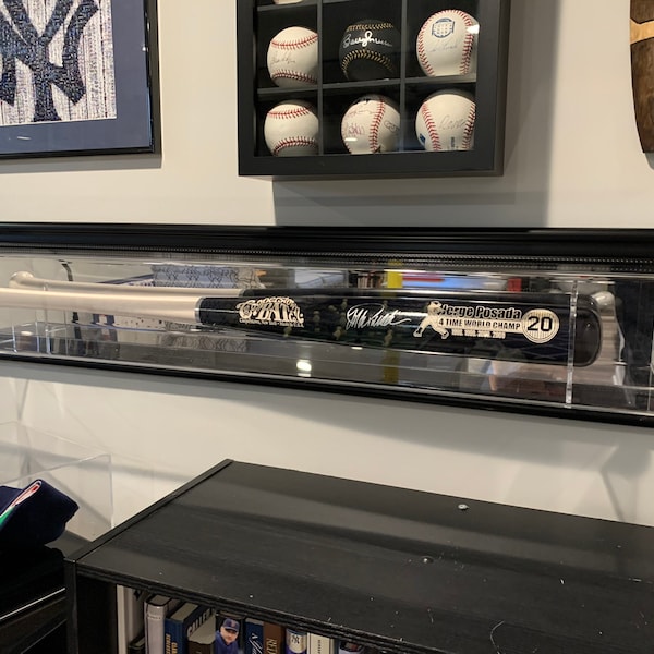 Premium Wall Mount Baseball Bat Display Case, for Horizontal or ...