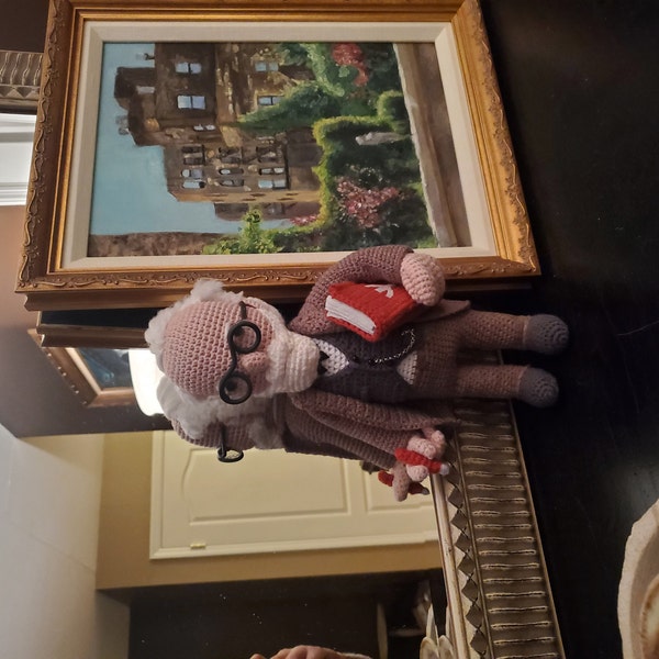 Sigmund Freud Amigurumi Bookshelf Decor, Handknitted Academician Doll ...