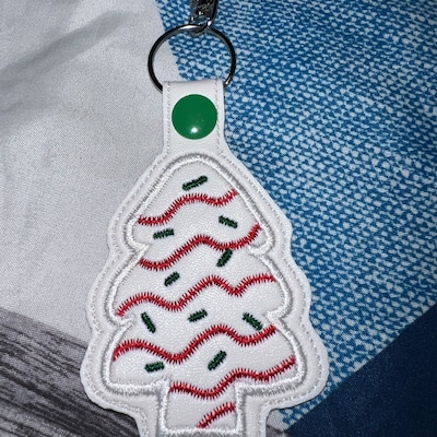 Chocolate Christmas Tree Snack Cake Keychain, Chocolate Christmas Tree ...
