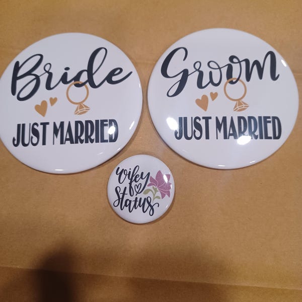 Family Reunion Personalized Button Pins With Year - Etsy