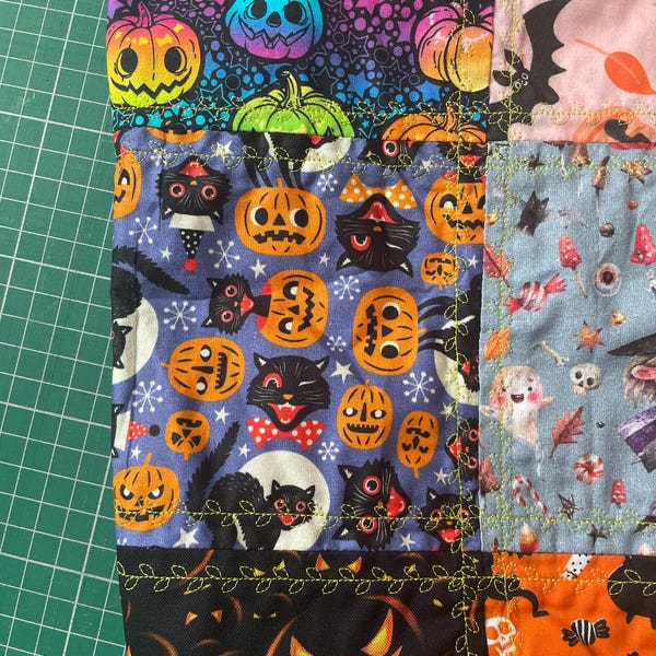 Peter Rabbit Fat Quarter Bundle, 100% Cotton, Beatrix Potter Fabric ...