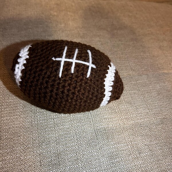 Football Crochet PATTERN ONLY Pdf DOWNLOAD! Amigurumi Crochet Patterns ...