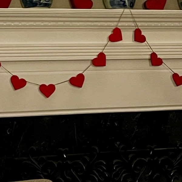 Heart Garland, Wood Heart Banner, Rustic Valentine's Day Decoration ...