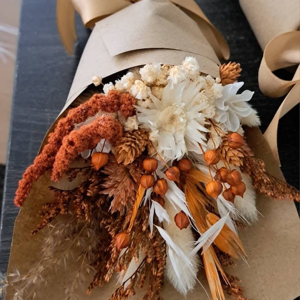 Boho Rust Terracotta Mini Dried Flower Bouquet, Guest Gift for the ...