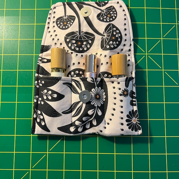 Essential Oil Pouch PATTERN PDF Sewing Pattern Essential Oil Bag Holds ...