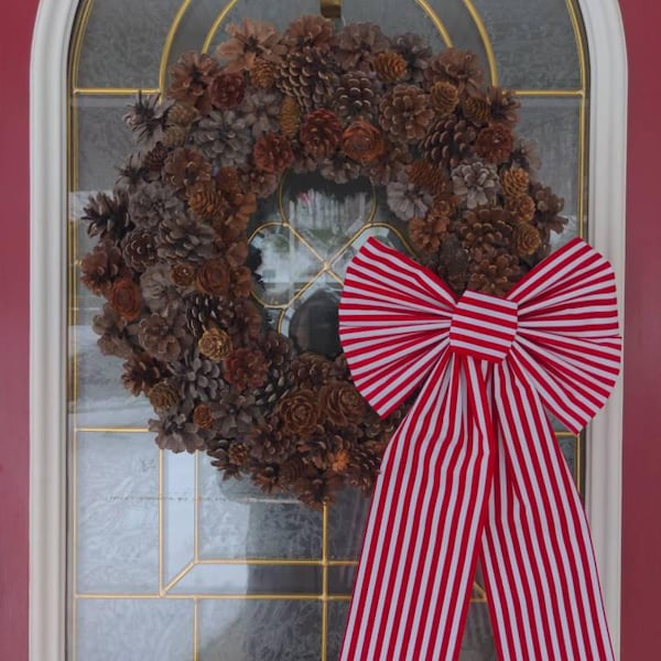 Rustic Pinecone Christmas Wreath: Handcrafted New England Coastal Pine ...