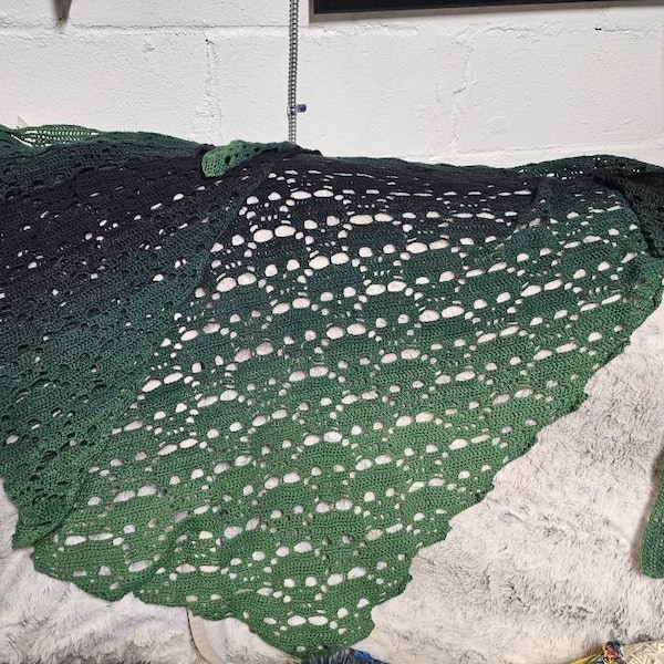 Halloween Crochet Pattern, Crochet Skull Shawl Pattern, Crochet Shawl ...