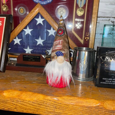 NFL FOOTBALL GNOMES, Tiered Tray, Home Team Mantle Decor, Football Fan ...