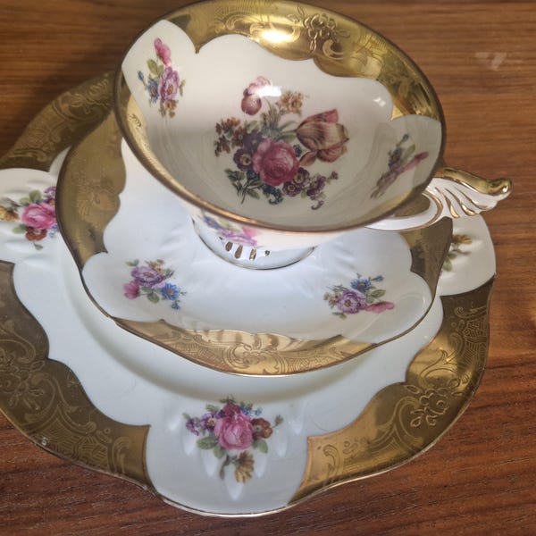 Vintage Rosenthal Classic Rose Collection Vase With Green Flower Decor ...