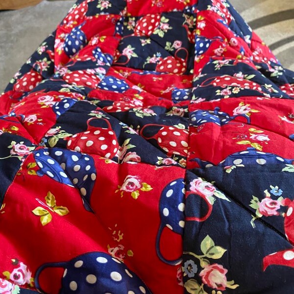 Handmade Patchwork Quilt, Quilted Lap Blanket, Quilt, Random Patchwork ...