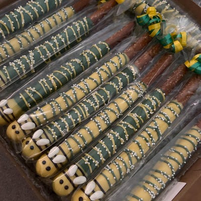 Animal Print Pretzel Rods / Zoo Animal Party / Safari Party Favor ...