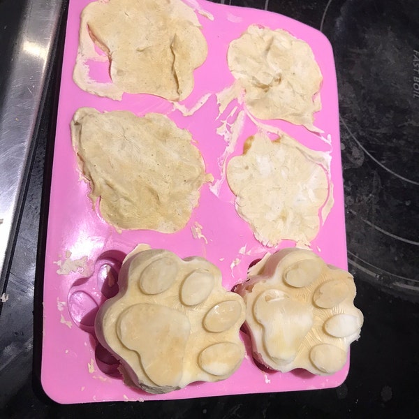 Pet Paws Paw Print Perfect for Homemade Dog Treats Silicone DIY Mold to Make Soap Candle ...