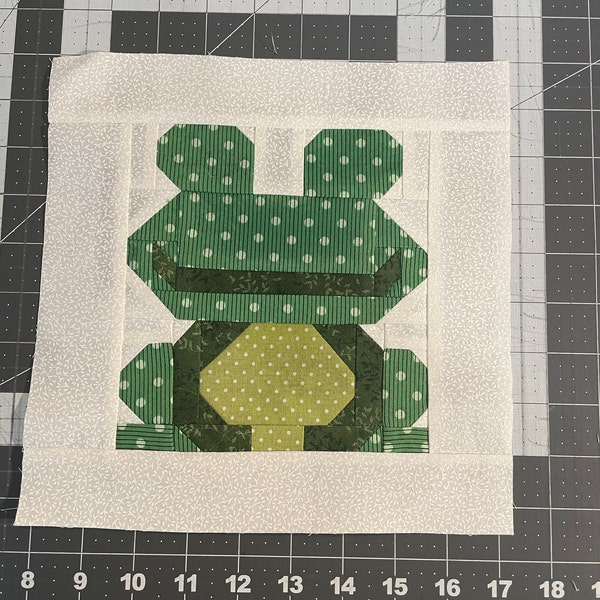 PDF Quilt Block Pattern – Frog – Animal Quilt - Etsy