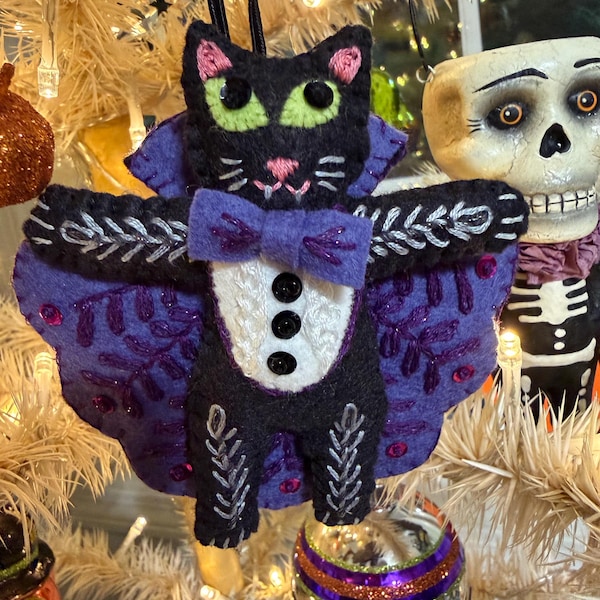 Felt Vampire Cats Embroidery Pattern, Halloween Felt Ornaments, DIY ...