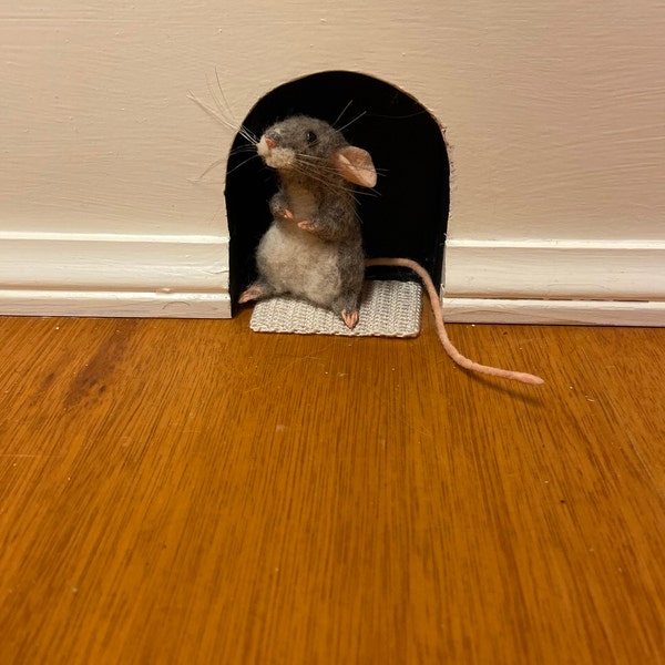 Little Grey Mouse - Etsy