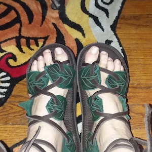 Leaf Sandals / Handmade Leather Lace up Sandals Unisex Gladiator Forest ...