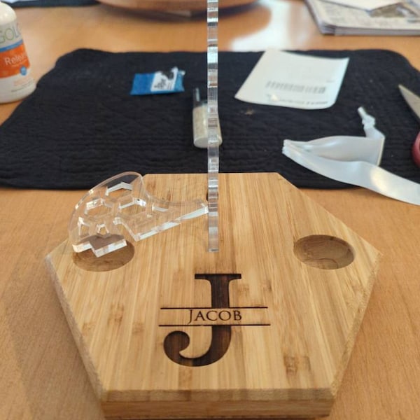 Personalized Wood Stand and Charging Station Gaming Controllers - Gift ...