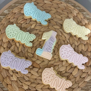 Football / Soccer Boot Cookie Cutter and Fondant Stamp Set - Etsy