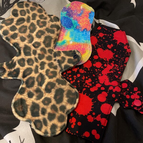 15” Heavy PLUSH FLEECE Topped Medium Flare Cloth Pads | Menstrual Pad ...