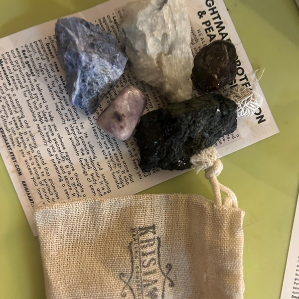 ENERGY VAMPIRE Protection Crystals Set, Aura & Empath Protection Shield ...