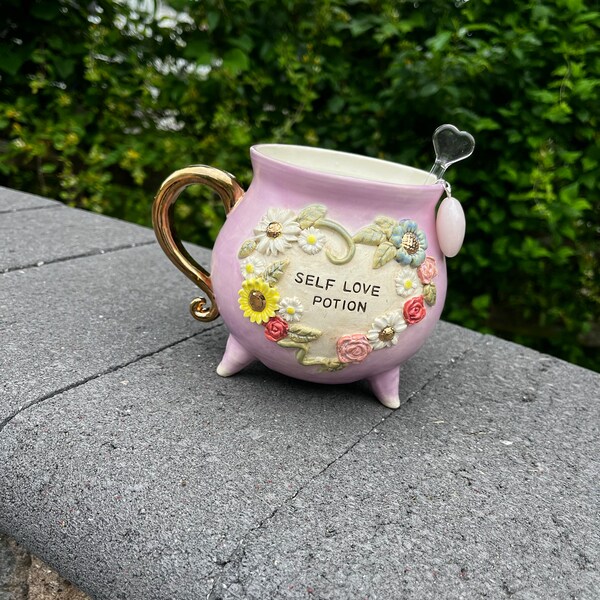 Cute Vintage Cake Box, Handmade Pottery Ceramic Cake Jewelry Trinket ...