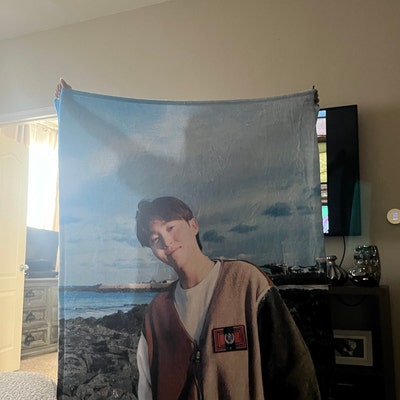 Ateez Hongjoong Magazine FULL SIZE Lesbian Flag, Ateez Members Kpop ...