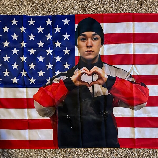 Yùnjín Le Ssèrafim USA Flag Bunnie KPOP American Flag Tiktok Meme Trendy Room Tapestry Fanmade ...