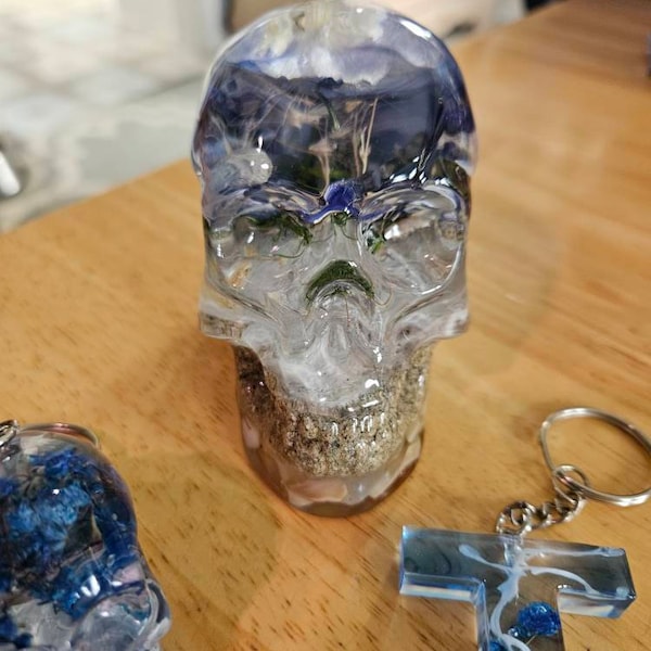 Riosresin Epoxy Resin Skulls “brainstorm About Hues” - Etsy