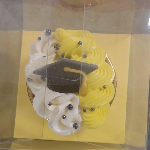 GRADUATION HAT and SCROLL Edible Sugar Decorations - 12 Pieces Cupcake ...