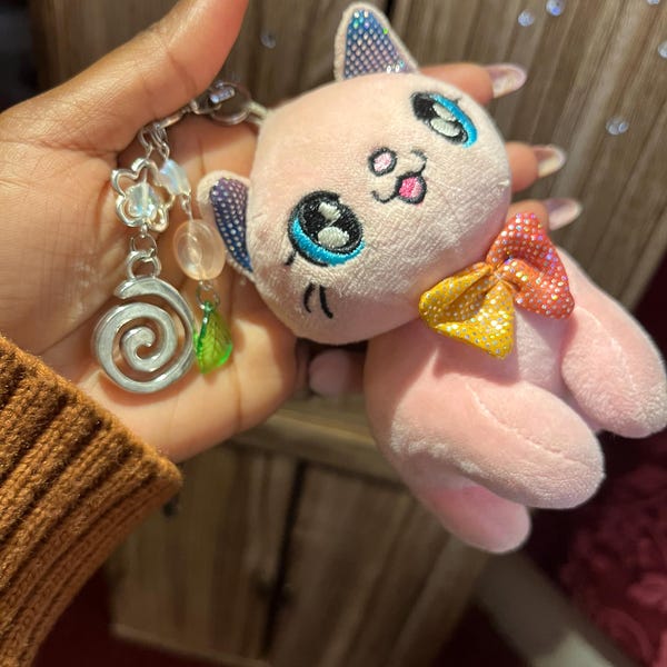 Pink Leafy Spiral Keychain / Bag Charm Cute and Simple Y2k Keychain ...