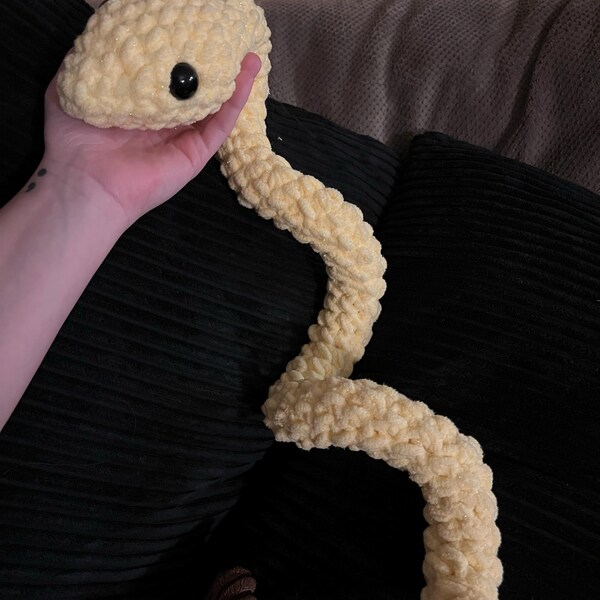 Snake Crochet PATTERN, No-sew No Wire Spiral Snake, Beginner Friendly ...
