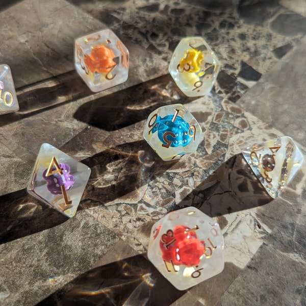 Mushroom Dice Vault and Multicolored Mushroom Dice Set, Dice Set ...