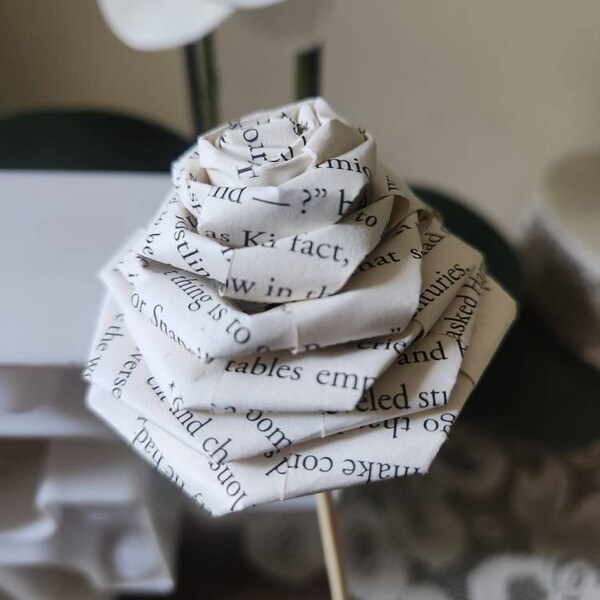 1 Dozen Fantasy Book Page Flowers - 6 or 12 Paper Roses - Wedding ...
