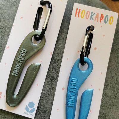 Hookapoo Dog Poop Bag Carrier Dog Poo Holder Clip on Hands Free ...