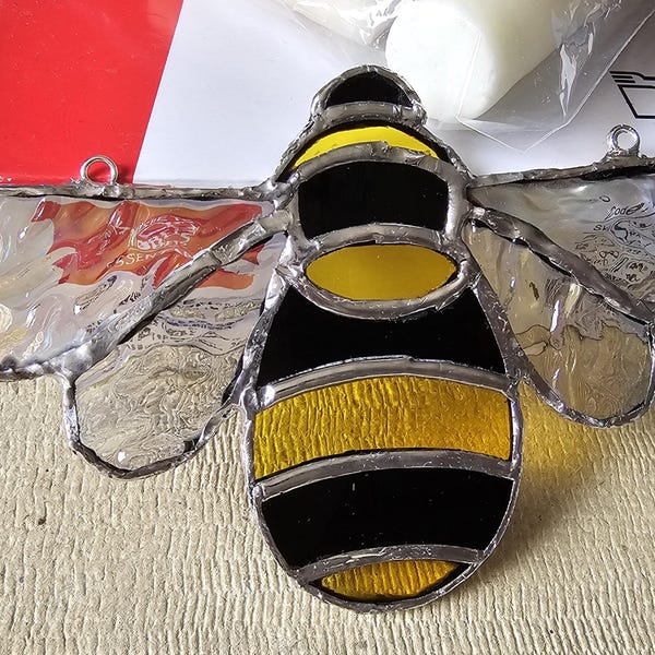 PRECUT GLASS Bee Kit • Stained Glass • Mosaic Kit • Glass Kit • Glass ...